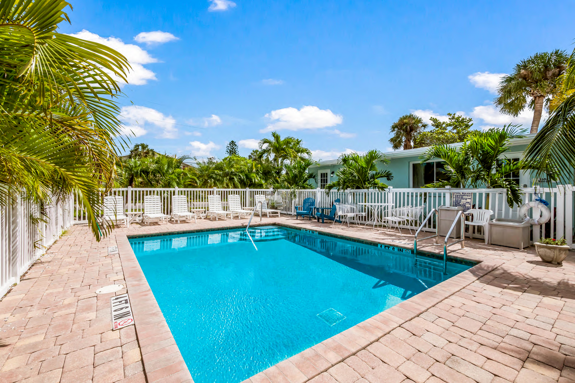 Photos Driftwood at Anna Maria Island Inn | Anna Maria Island Inn